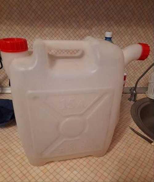 Канистра пластиковая для воды 15 литров