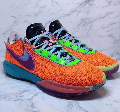 Баскетбольные кроссовки Nike lebron 20