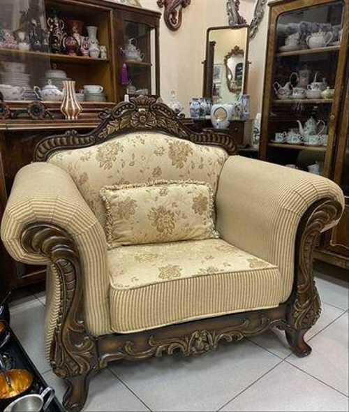 Королевское кресло трон массив