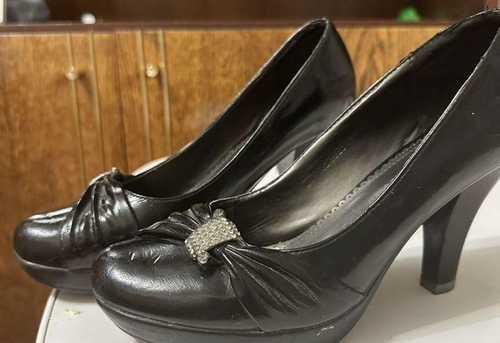 Туфли черные 37 размер