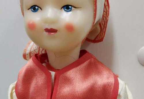 Кукла в народном костюме Белорусской С С Р