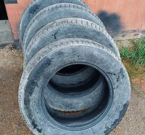 Nokian Tyres Nordman 7 SUV 215/65 R16 102