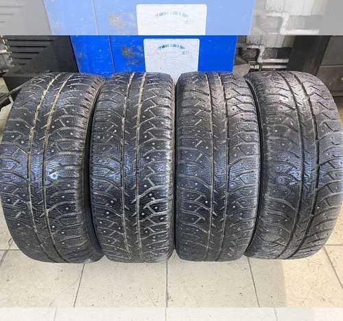 Bridgestone Ice Cruiser 7000 205/55 R16 91T