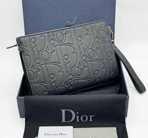 Клатч Dior, идеален для особых случаев