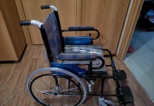 Кресло-коляска инвалидная с литыми колесами FS874