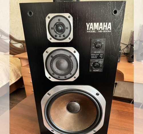 Yamaha NS-500M