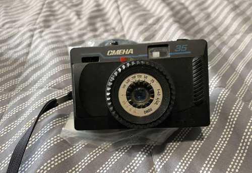Плёночный фотоаппарат Смена 35