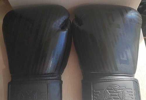 Боксерские кожаные перчатки Expert 14ун. б/у