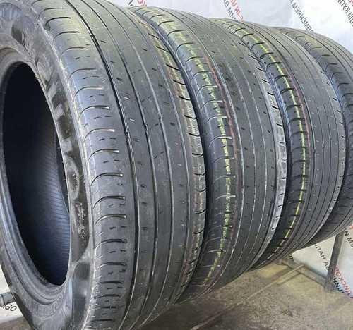 Kumho Solus SA01 Plus 215/60 R17 92M