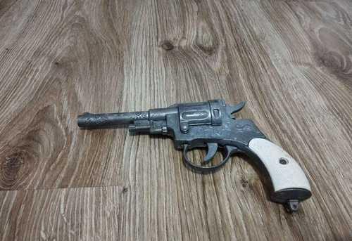 Советская игрушка пистолет