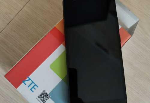 ZTE Blade, 512 МБ