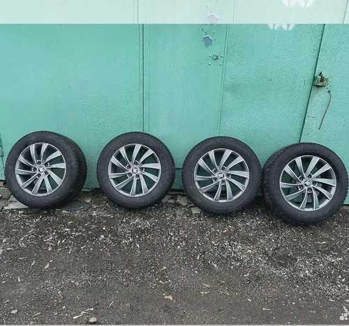 Шины с дисками 215/60/R16