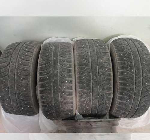 Bridgestone Ice Cruiser 7000 195/50 R15 82