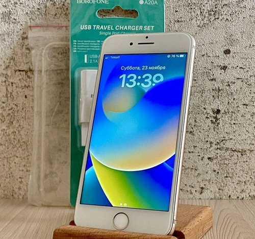 iPhone 8, 64 ГБ