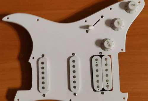 Пикгард Squier Bullet Stratocaster с электроникой