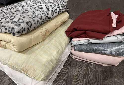 Одеяло, подушки, постельное белье, тюль