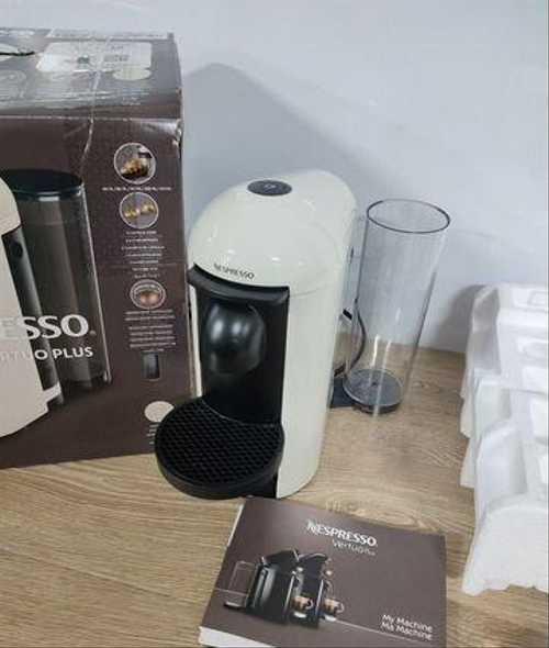 Кофемашина капсульного типа Nespresso новая