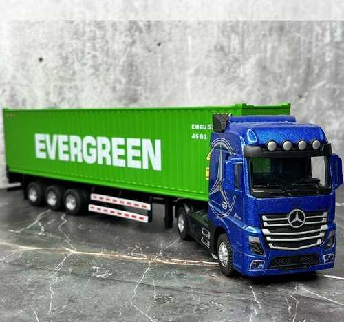 Модель металлическая Mercedes-Benz Actros