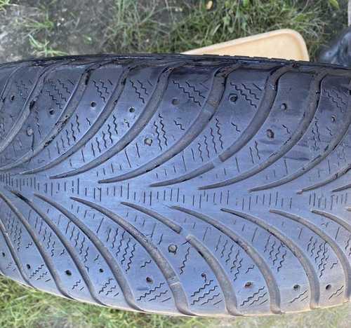 Goodyear UltraGrip Extreme 205/55 R16 91T