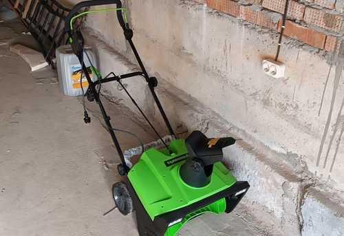 Снегоуборщик электрический greenworks SN2300