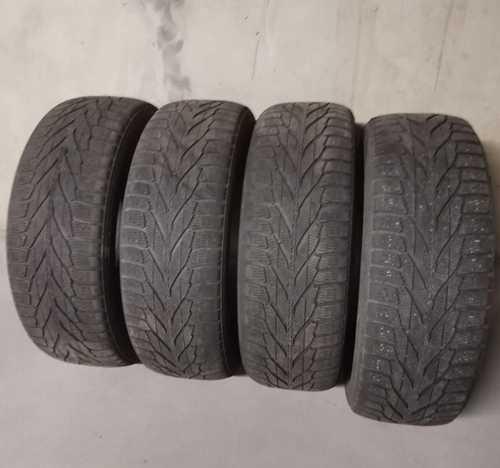 Nokian Tyres Hakkapeliitta R2 SUV 225/60 R18
