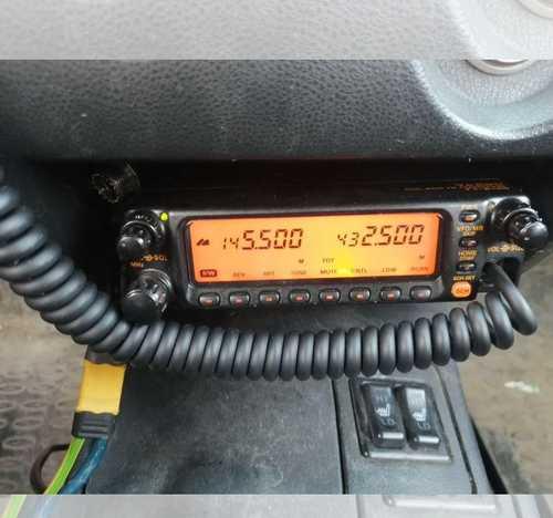 Радиостанция Yaesu FT-8100R VHF/UHF Dual Band