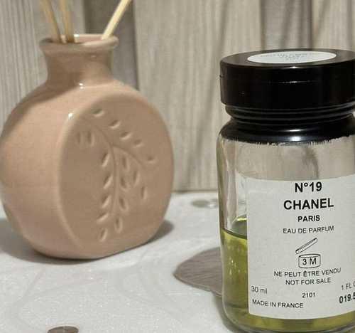 Парфюмерная вода Chanel 19 оригинал