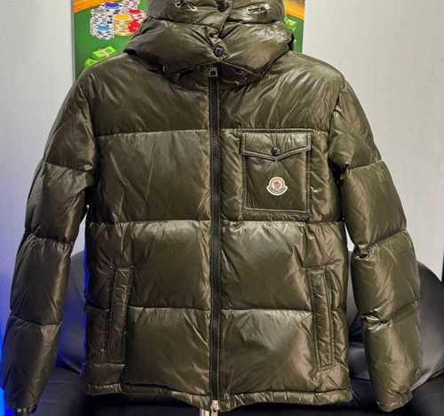 Пуховик Moncler montbeliard