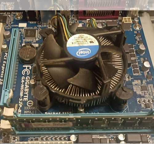 Материнская плата H61M-S2P-B3 с CPU G840