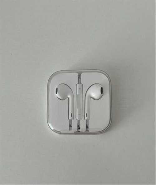 Наушники Apple EarPods