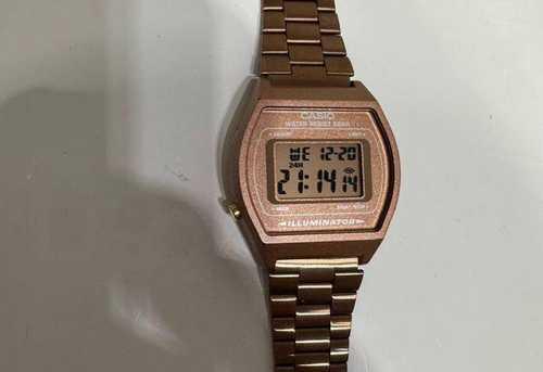 Японские наручные часы Casio Vintage B640WCG-5EF