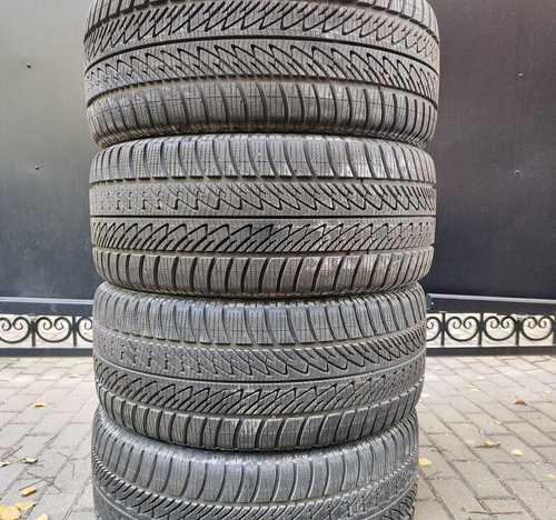 Goodyear UltraGrip 8 Performance 285/45 R20 112V