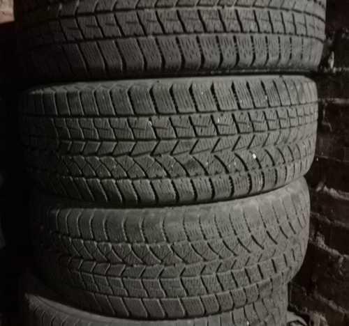 DoubleStar DH02 225/55 R18 80T