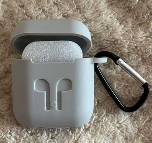 Чехол на airpods