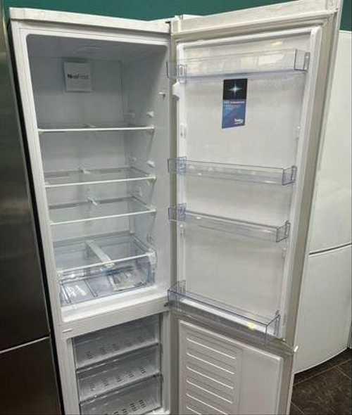 Холодильник beko cnmv5310EC0W. новый