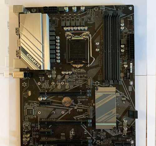 Материнская плата gigabyte z590 d