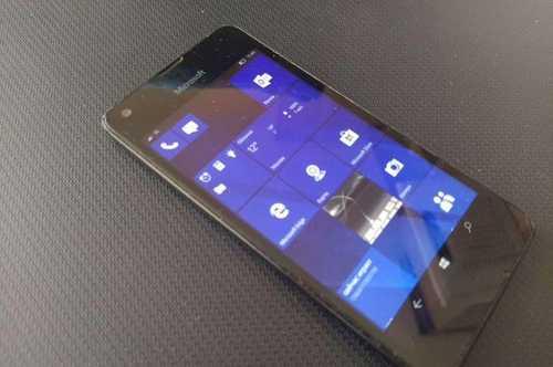 Телефон Microsoft lumia 550