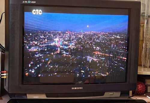 Телевизор Samsung +приставка + антенна
