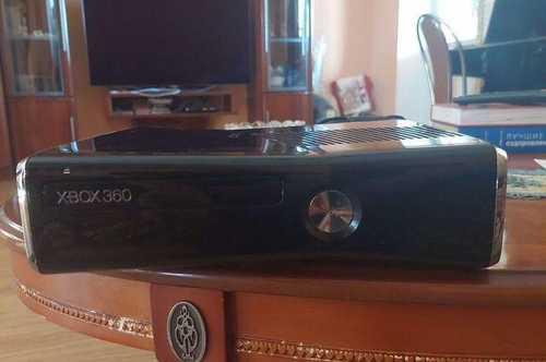 Xbox 360 s с сенсором kinect