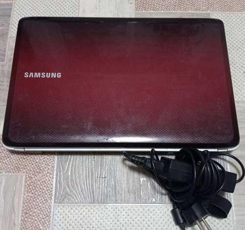 15.6" Samsung R530, Pentium, RAM 4 ГБ, 320 ГБ, Intel GMA X4500