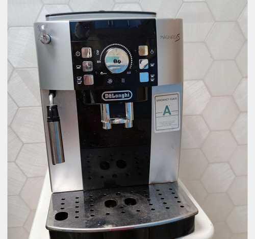 Кофемашина delonghi ecam 21.117 SB