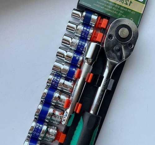 Набор головок шестигранных 1/2" с трещоткой