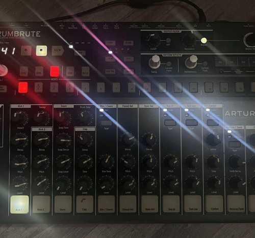Arturia drumbrute