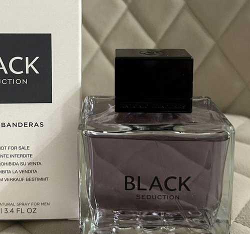 Antonio Banderas «Black séduction»