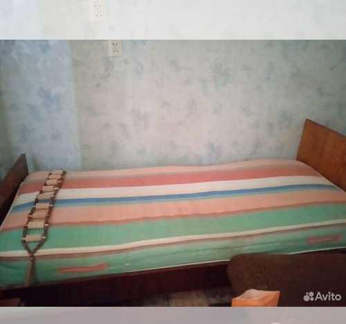 Кровать советская деревянная