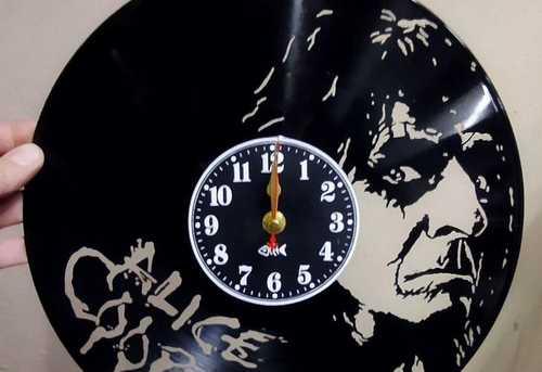 Часы из виниловой пластинки Alice Cooper