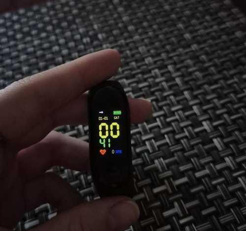 Фитнес браслет xiaomi mi band