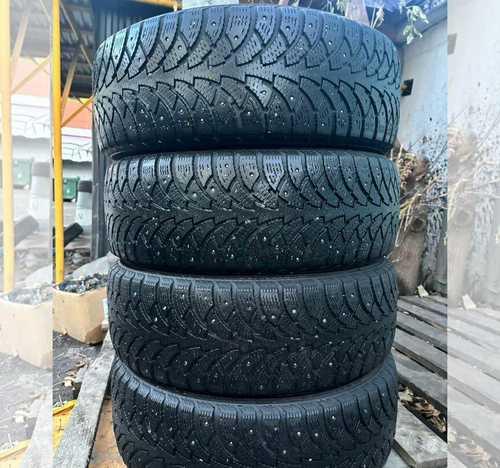 Nokian Tyres Hakkapeliitta 4 185/60 R15 88T