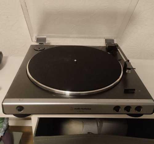 Виниловый проигрыватель Audio-technica AT-LP60xusb