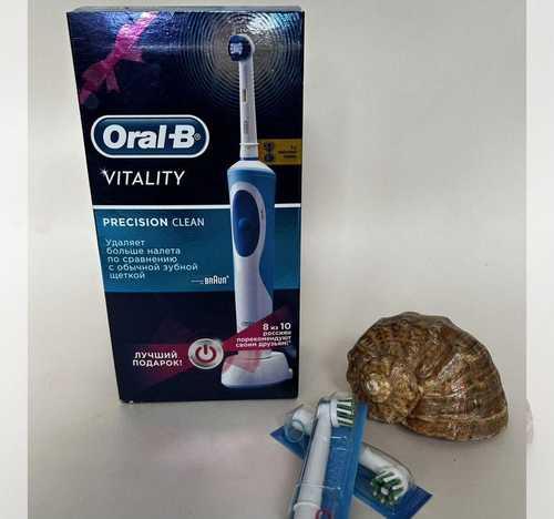 Зубная щетка Oral-B новая